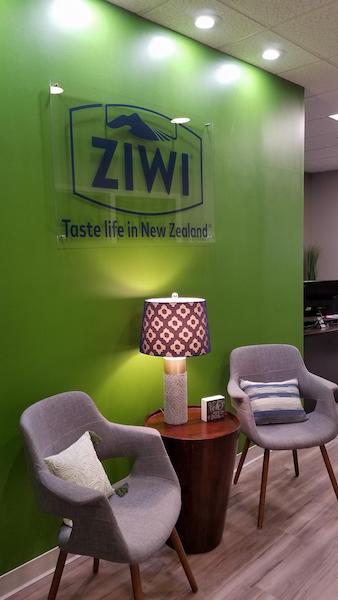 Acrylic Signs – Custom Acrylic Signs for Outdoor and Indoor Use | Signs.com